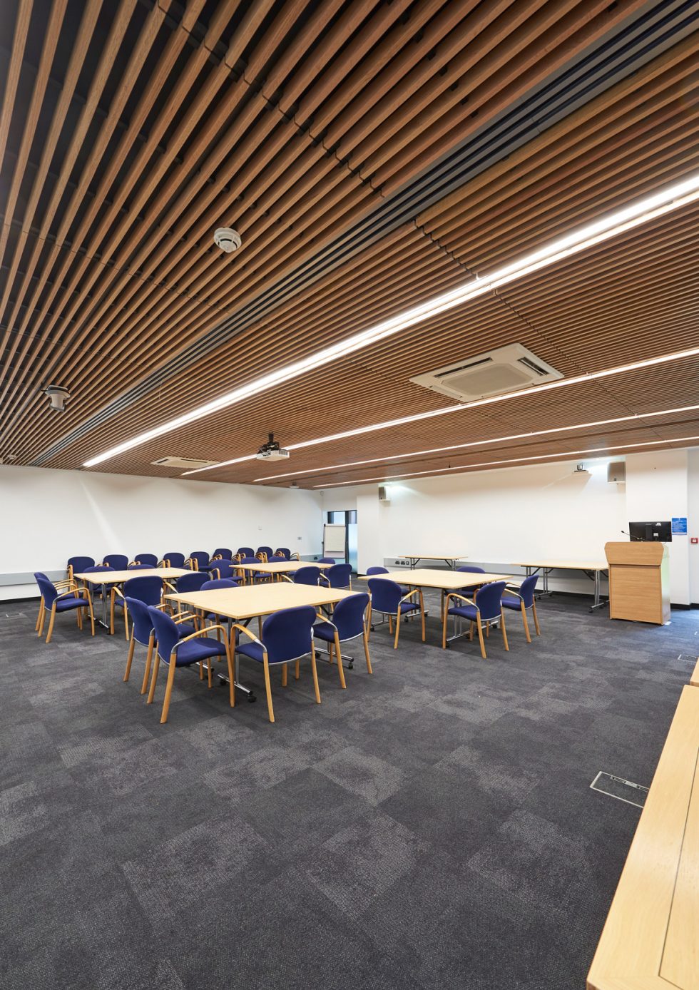 Edward Boyle Library | Leeds University - LSA Projects Ltd